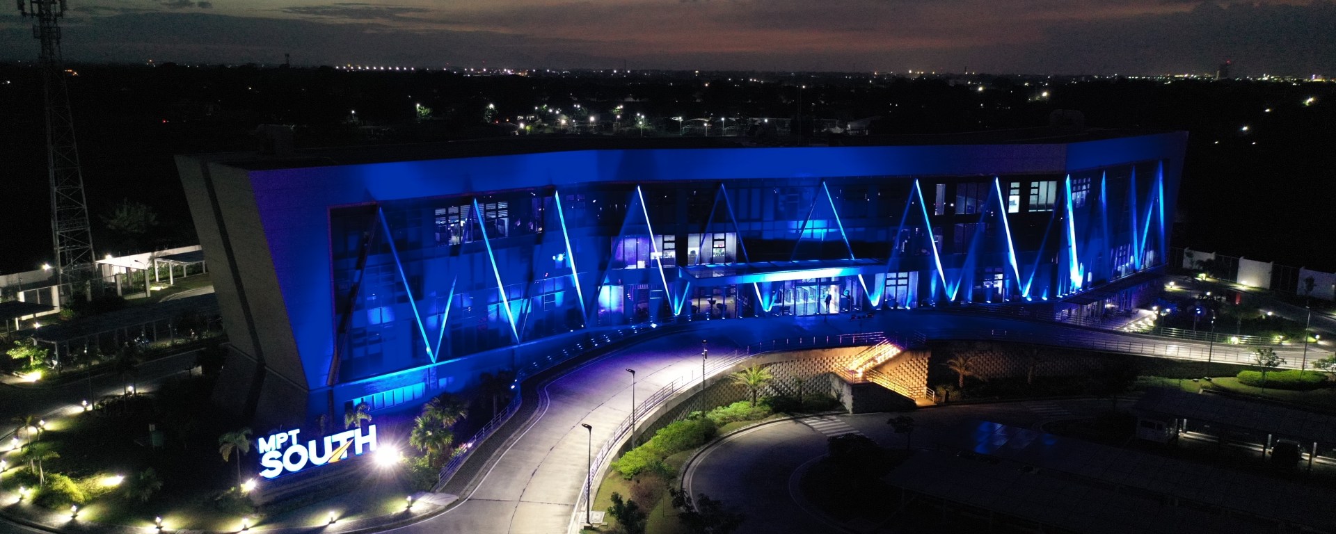 MPT South Goes Blue for World Children’s Day – MPT South Company Newsletter